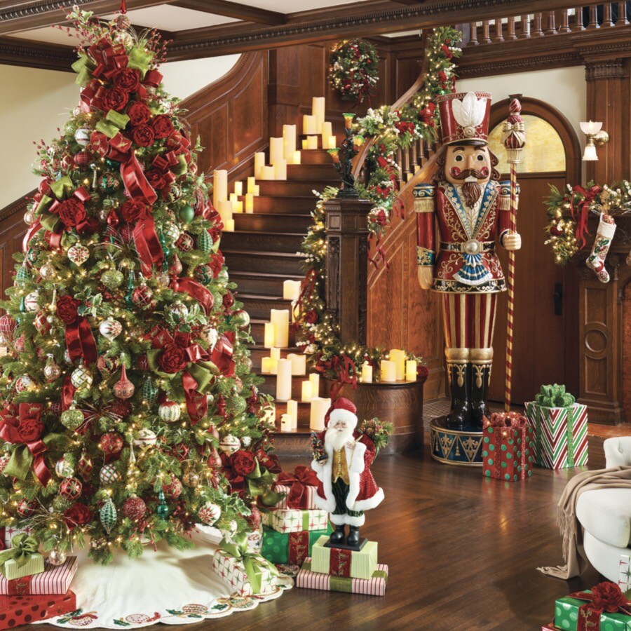 Decorating With Garlands - Home + Style