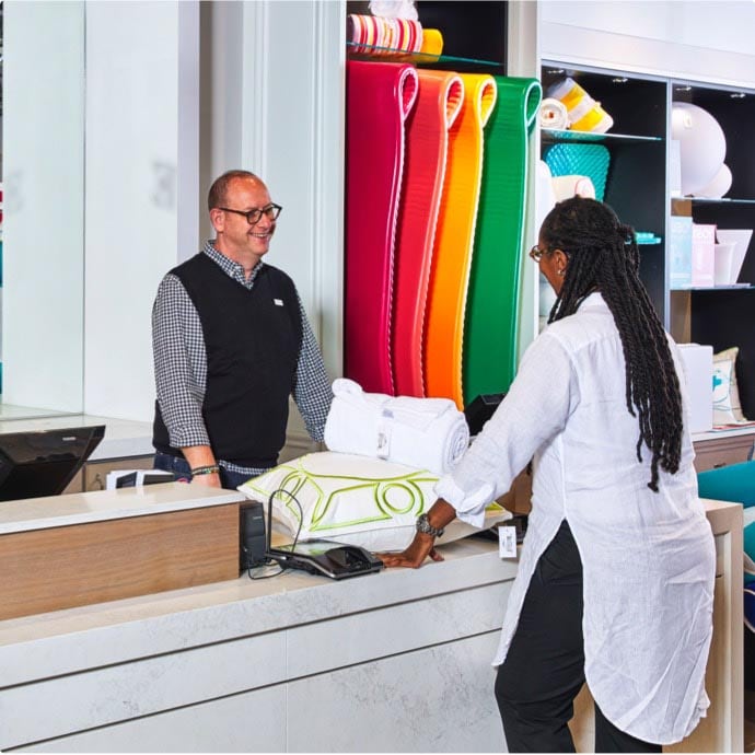 About Us | Frontgate