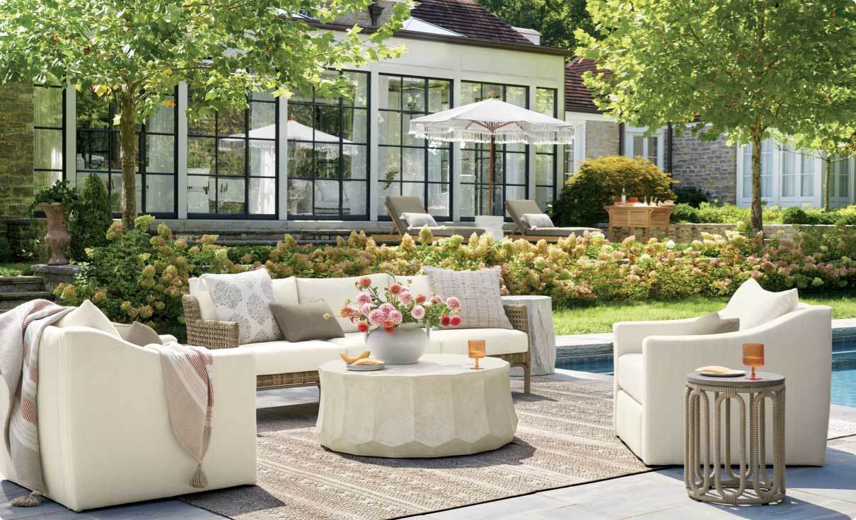 Design solutions for business professionals | Frontgate